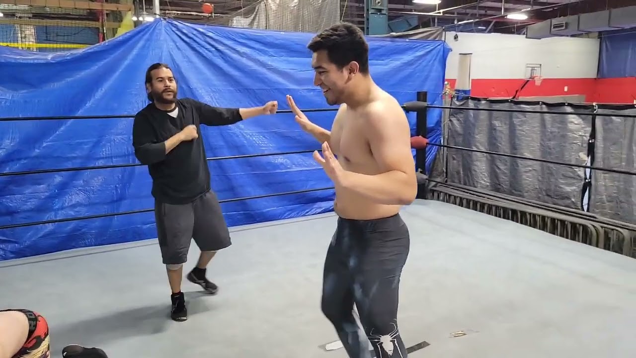 Warriors Showcase – Roger Mendez v Noah – Warriors of Wrestling