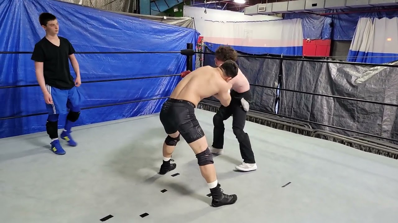 Warriors Showcase – Roger Mendez v Vinny V. – Warriors of Wrestling