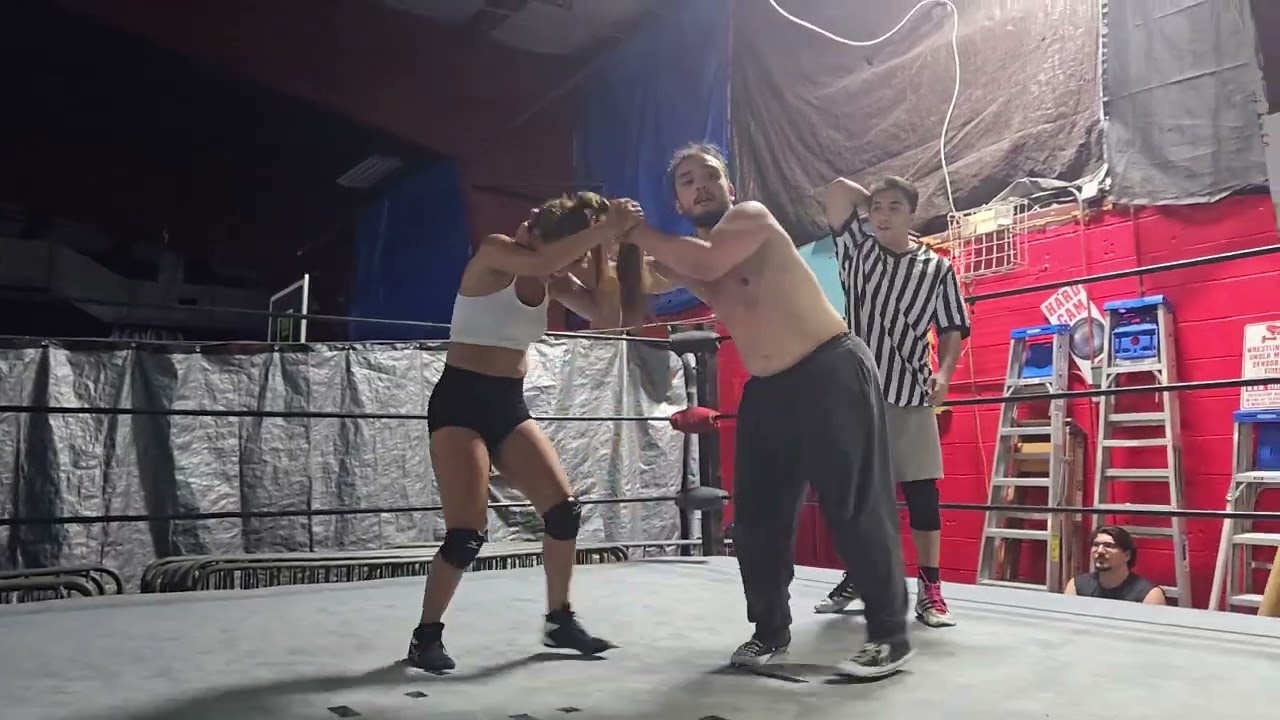 [INTERGENDER MATCH] Warriors Showcase – Suzy & Emily v Tony Booze ...