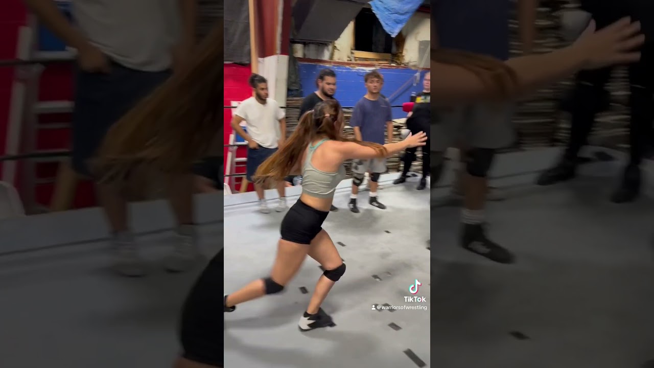 W.O.W Workout Clips – Suzy and Daniella – Warriors of Wrestling